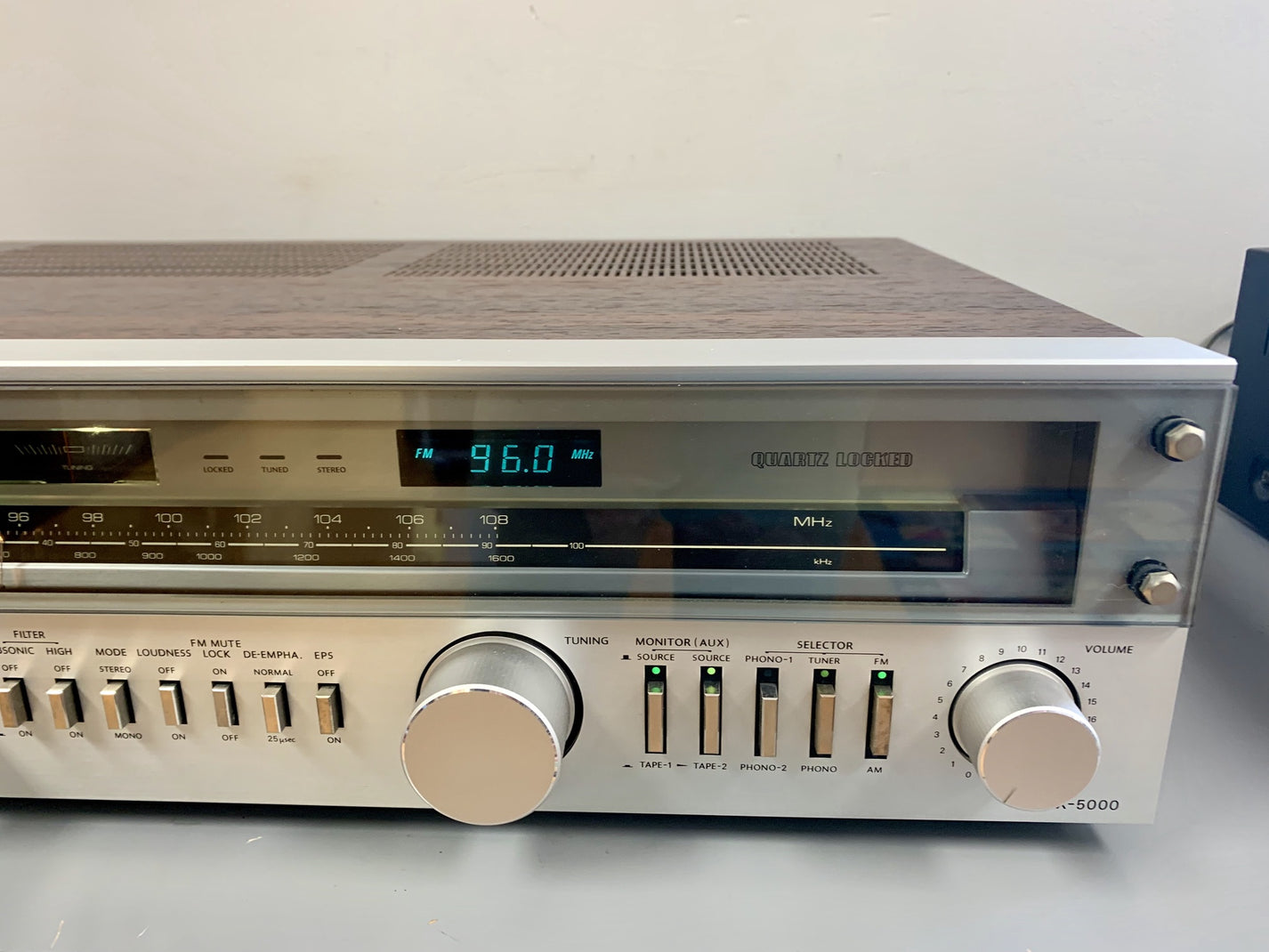 Onkyo TX-5000 Stereo Receiver * 1980 * 65W RMS – The Turntable Store
