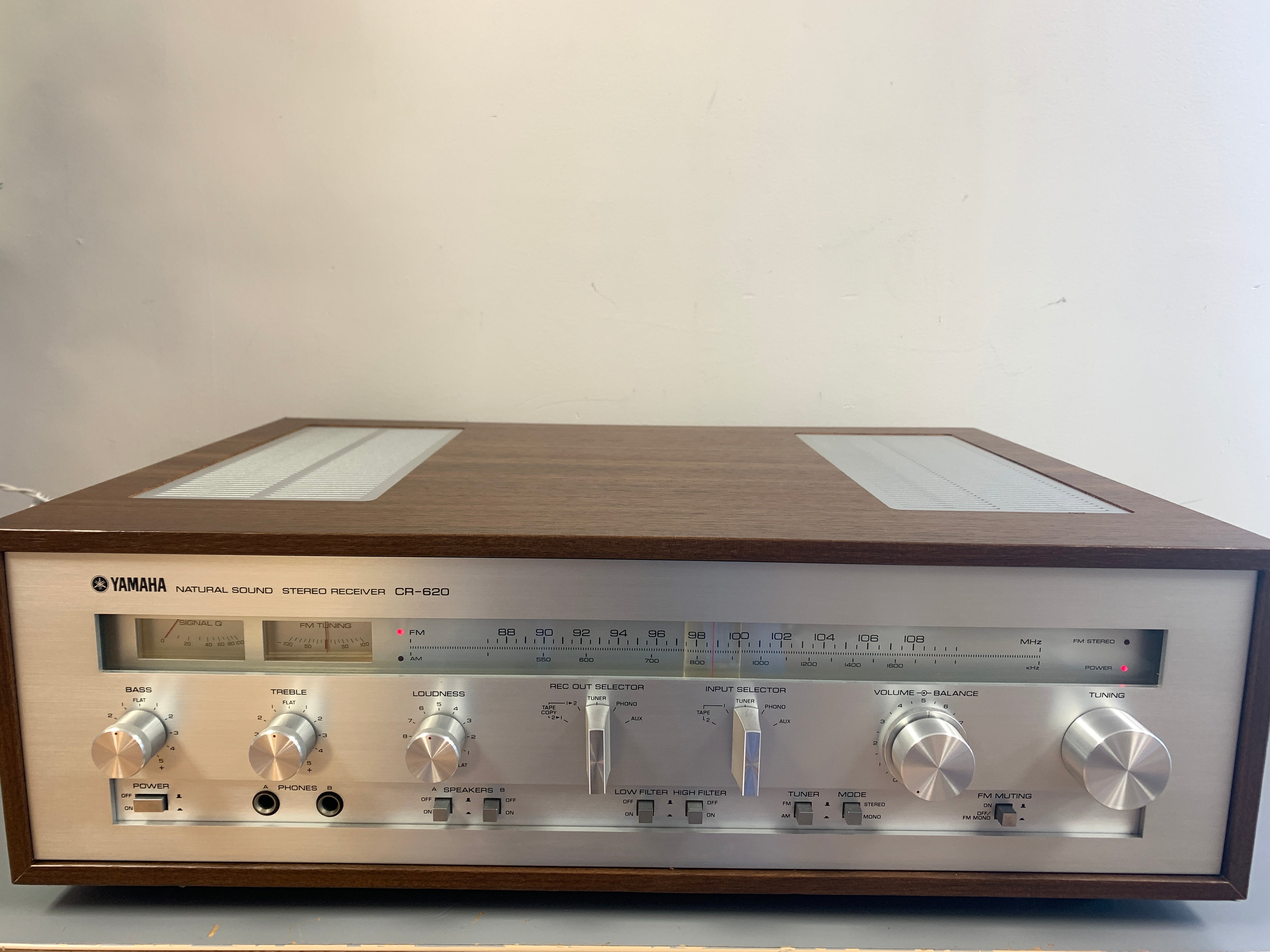 Yamaha CR-620 Stereo Receiver – The Turntable Store