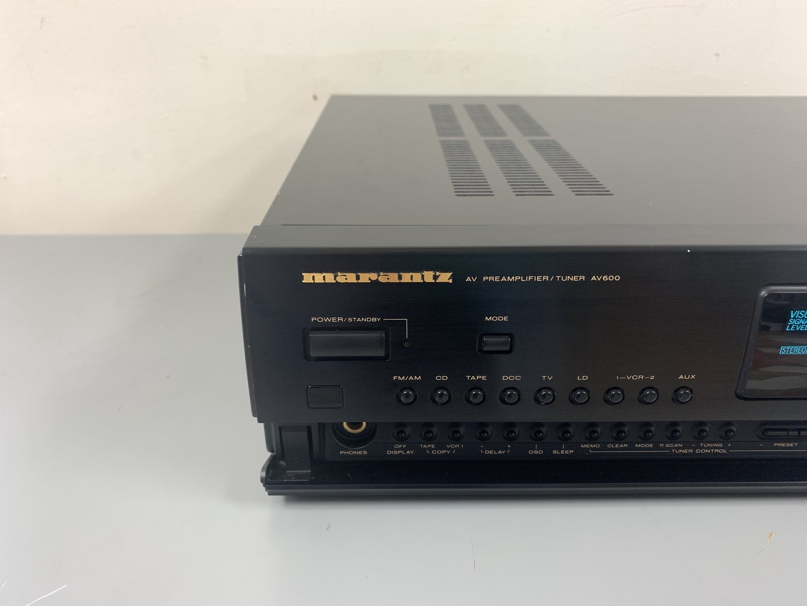 Marantz AV600 Preamp – The Turntable Store
