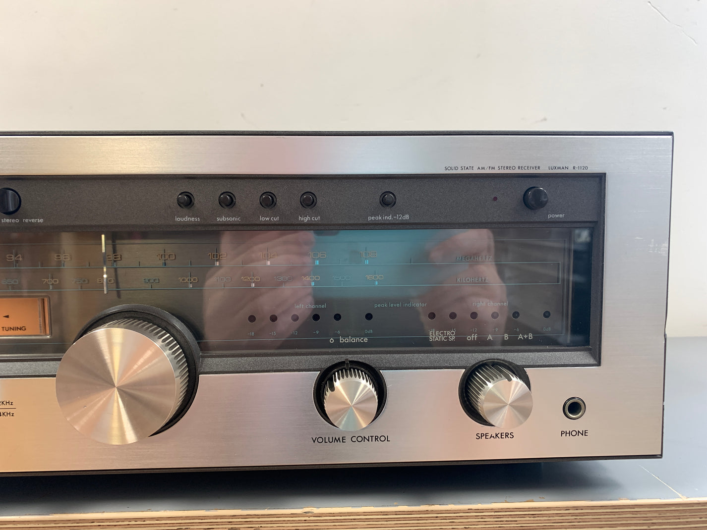 Luxman R-1120 Stereo Receiver * 120W RMS * 1978 * $100 Flat Fee Shippi ...