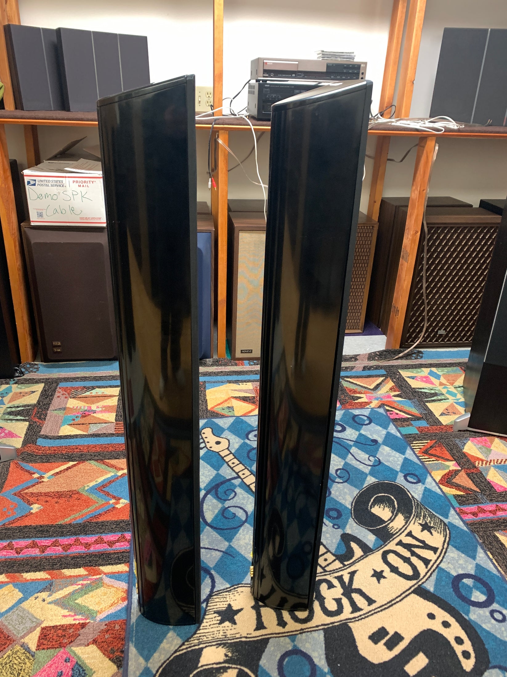 Definitive Technology - Mythos One - Speakers – The Turntable Store