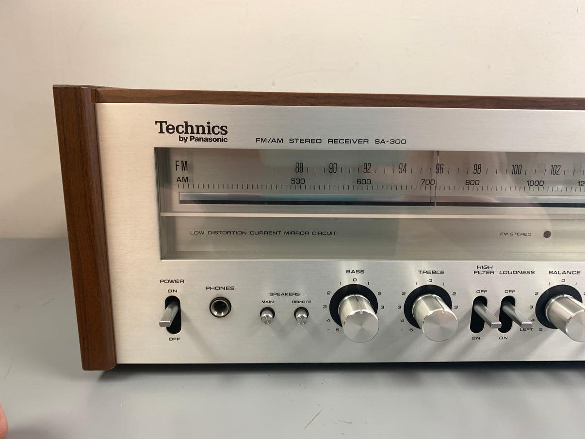 Technics SA-300 Stereo Receiver – The Turntable Store