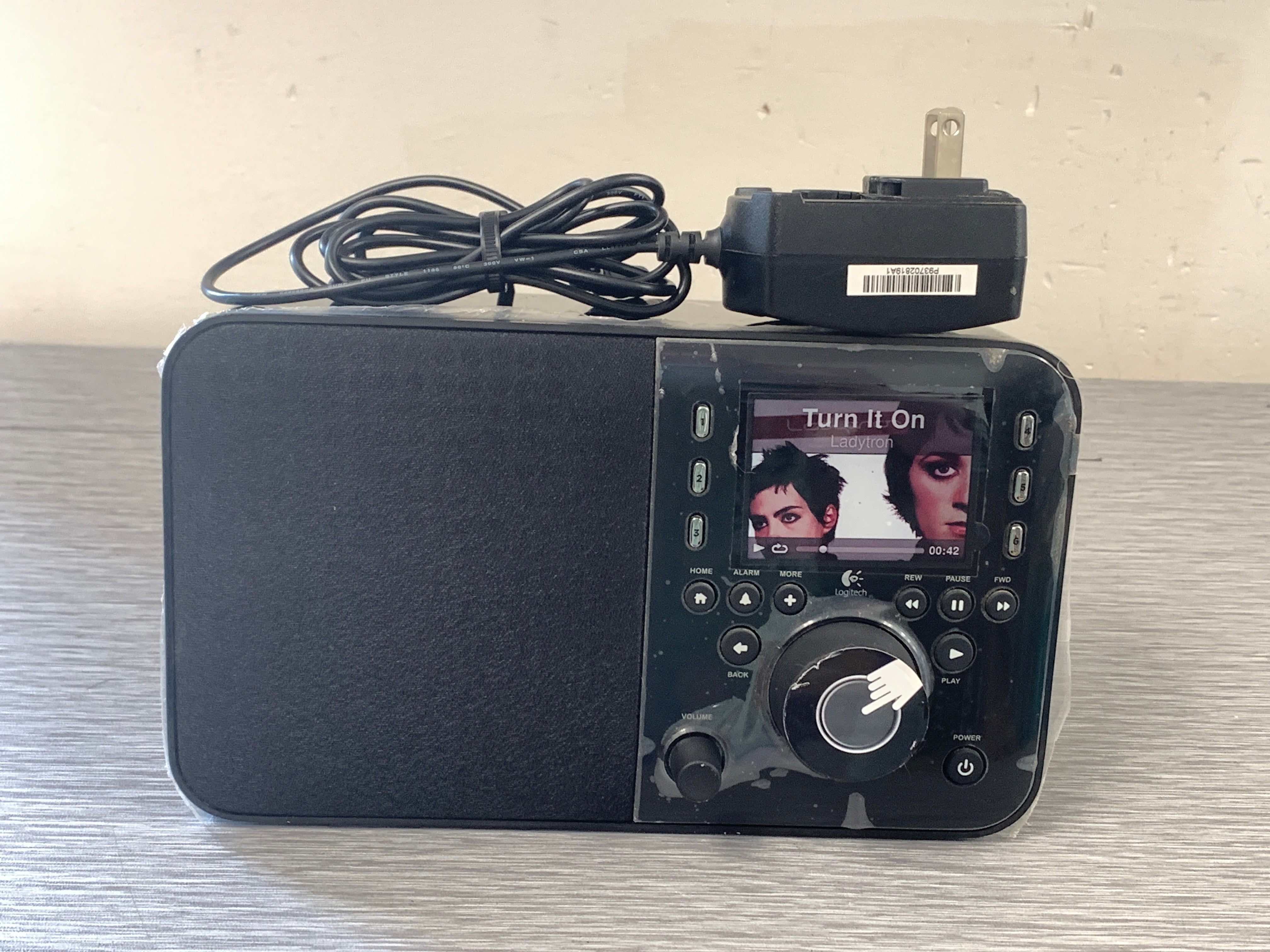 Logitech Squeezebox X-R0001 Smart WiFi Internet Radio Player w/ AC Ada ...