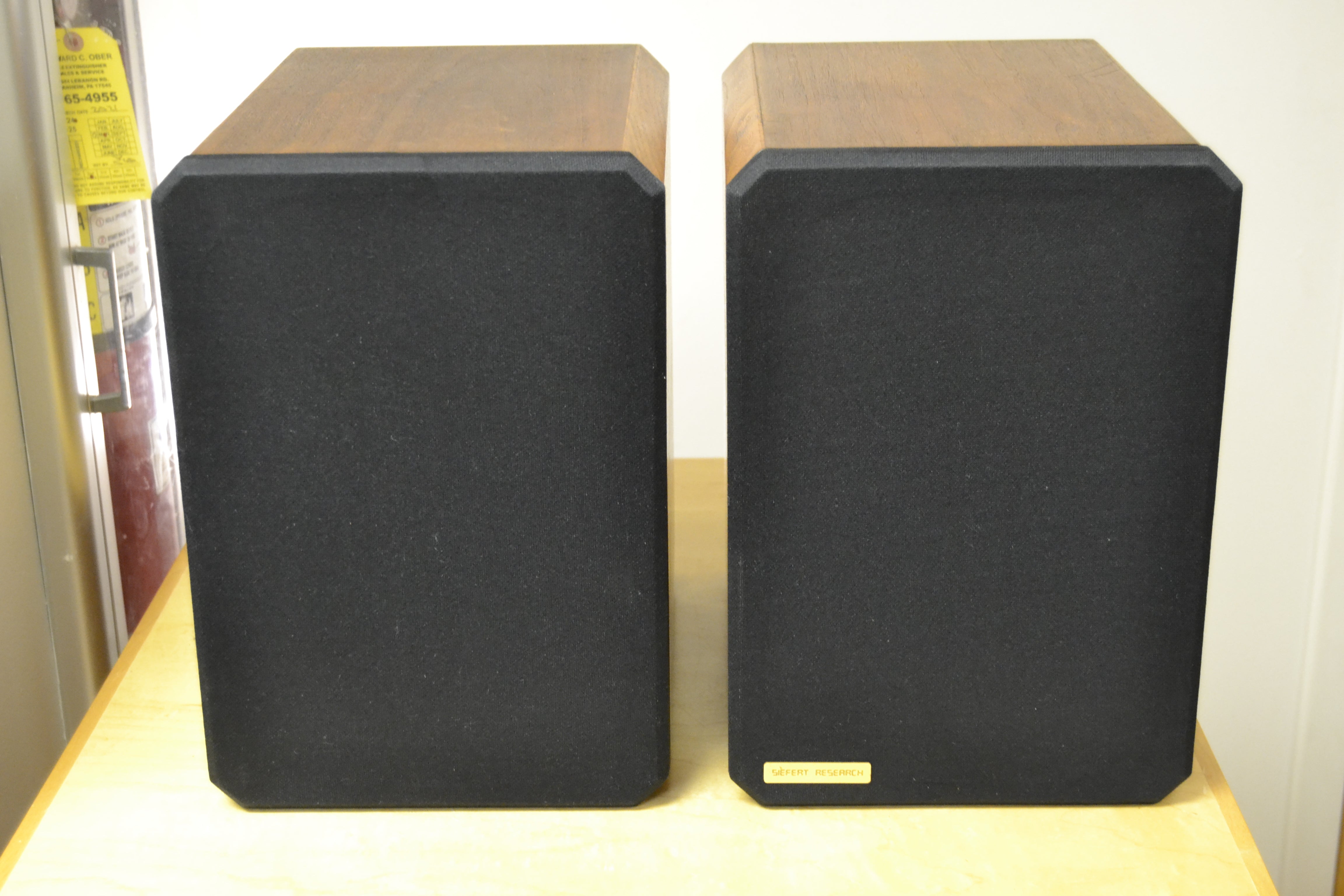 Siefert Research MAXIM 111-D with DynAudio D-21 Tweeters * Bookshelf S ...