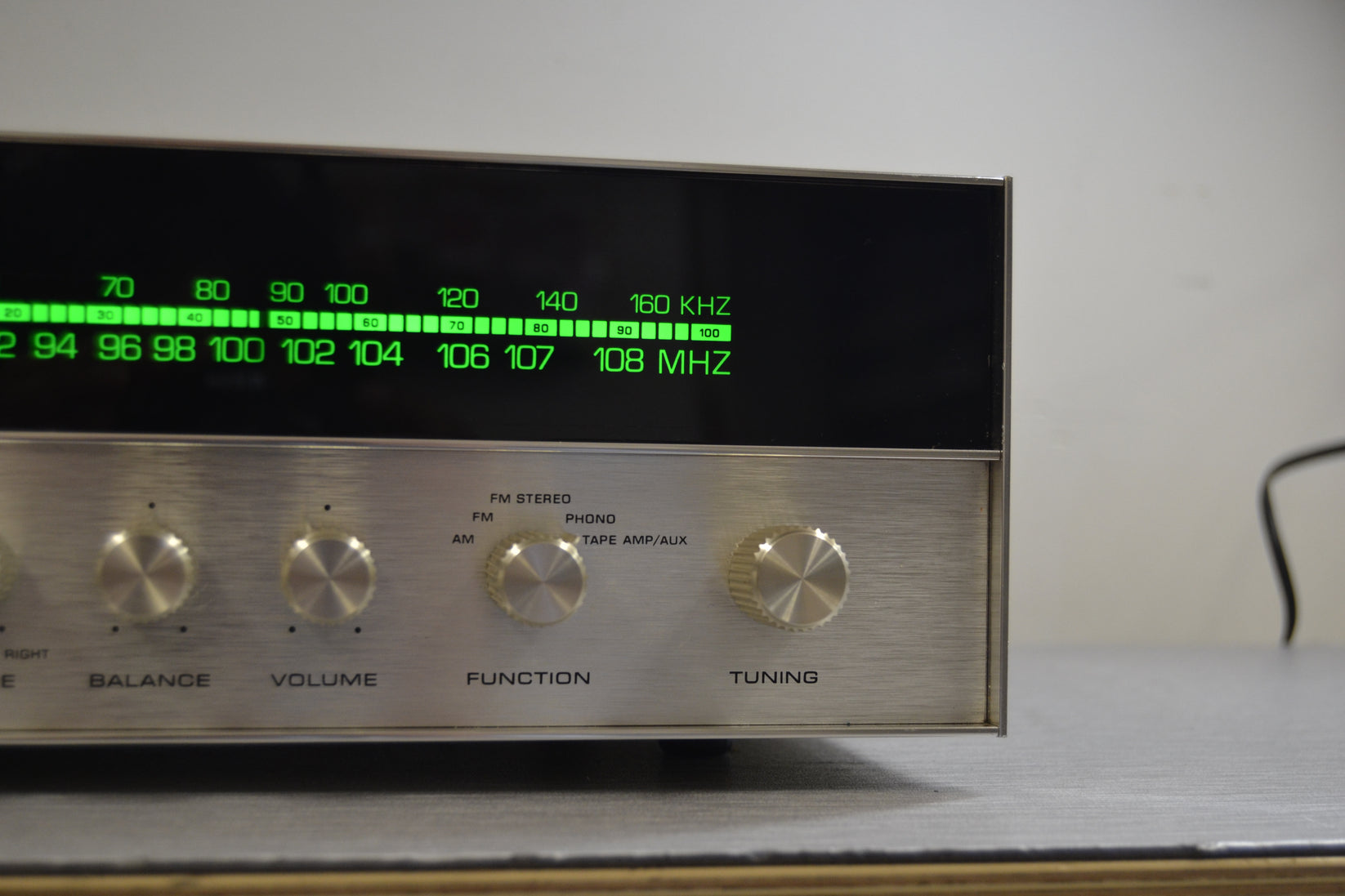 Harman Kardon 330B Stereo Receiver * 20W RMS * 1974 – The Turntable Store