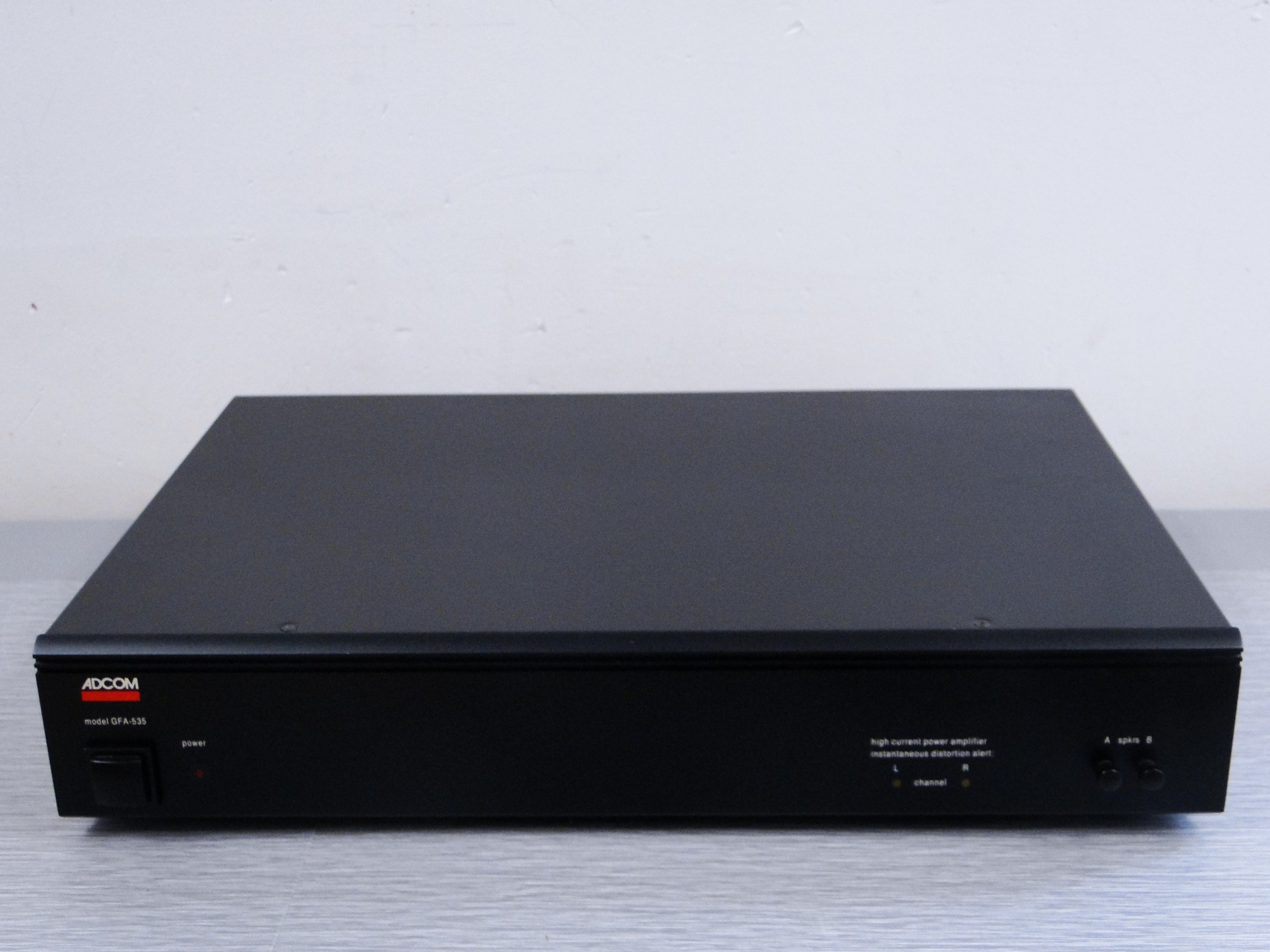 Adcom GFA-535 Stereo Power Amplifier – The Turntable Store
