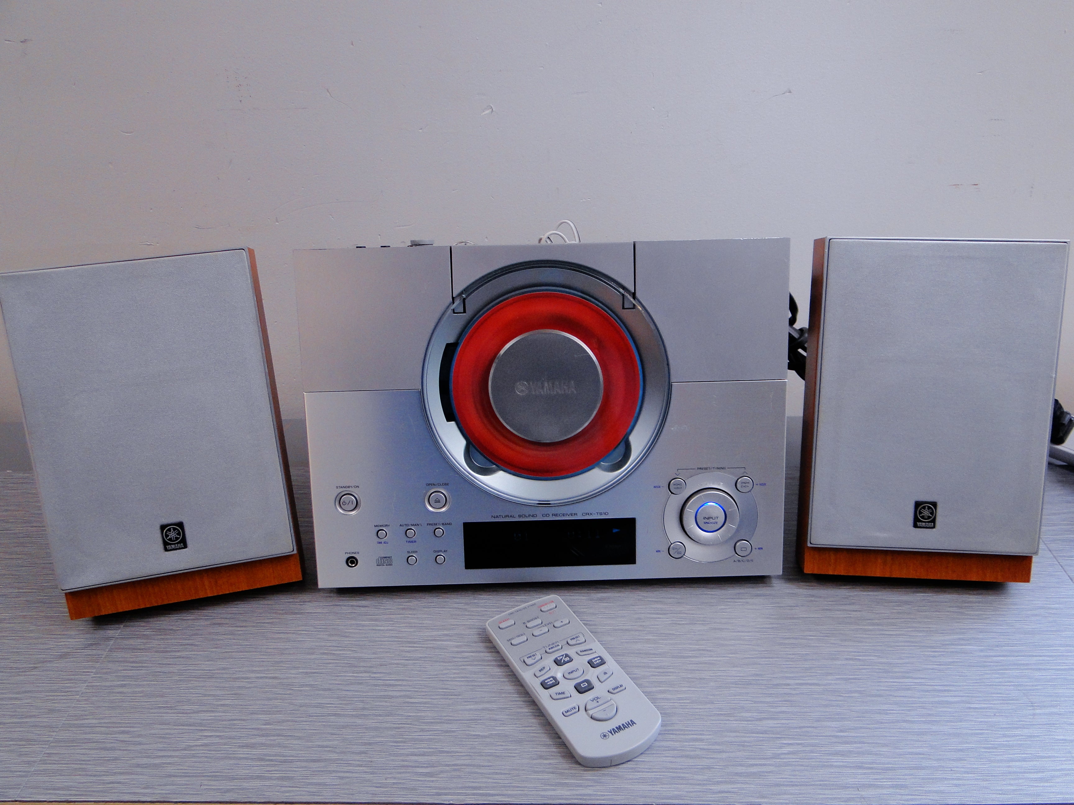 Yamaha CRX-TS10 Desktop CD Music System – The Turntable Store