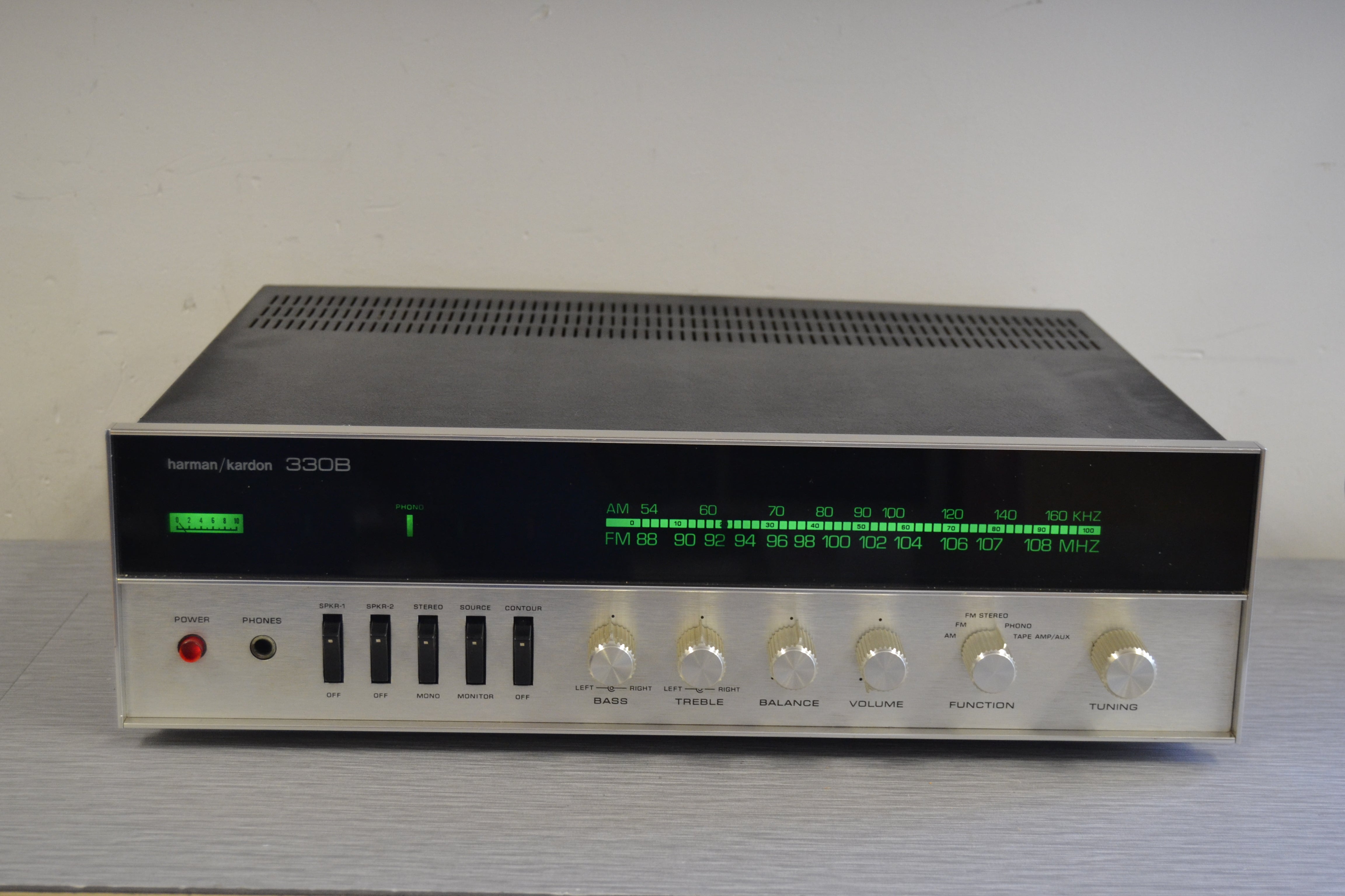 Harman Kardon 330B Stereo Receiver * 20W * 1975 – The Turntable Store