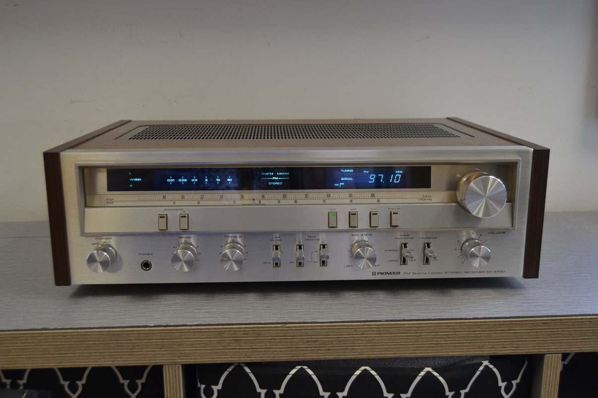 Pioneer SX-3700 Stereo Receiver * 45W RMS * 1980 – The Turntable Store