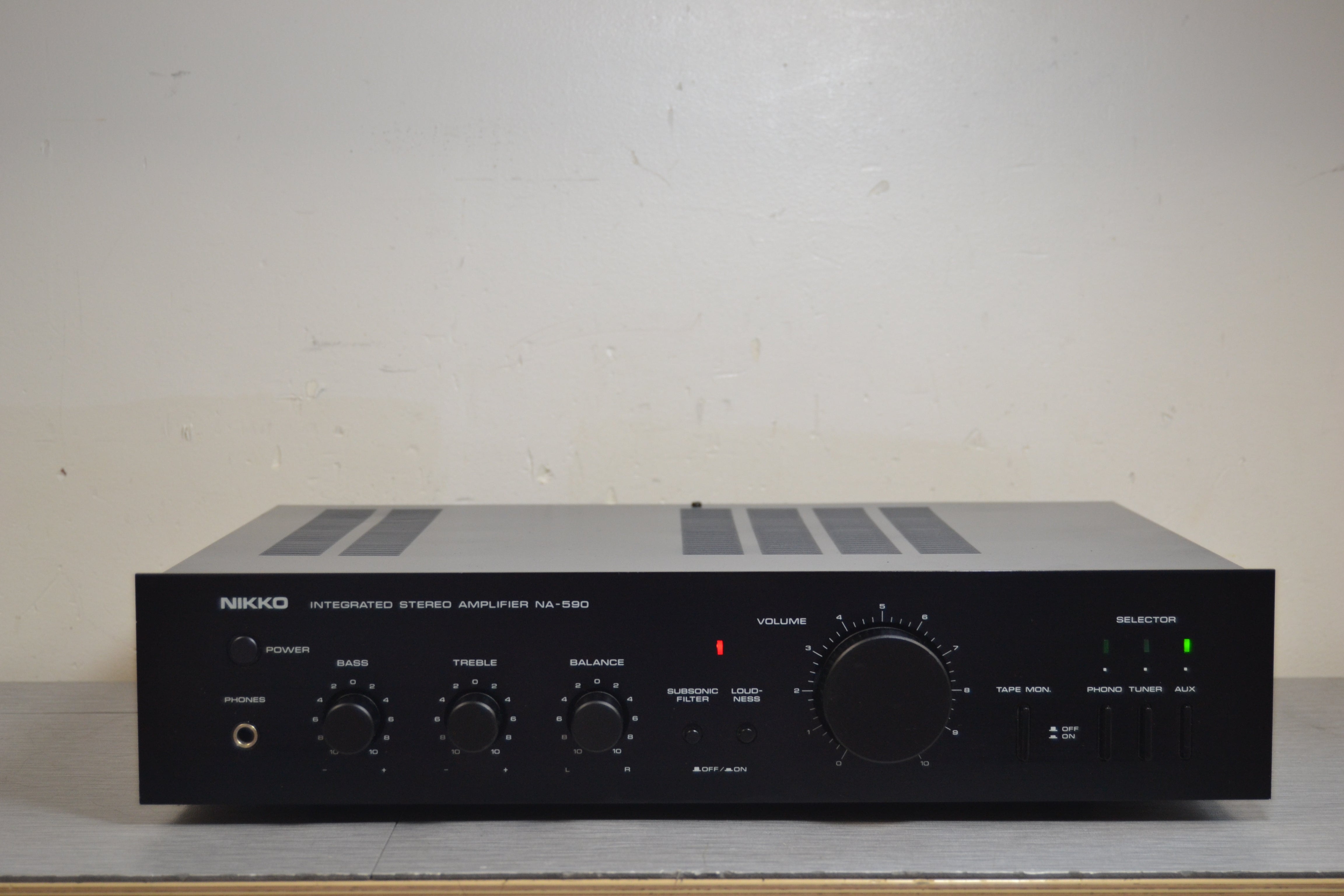 Nikko NA-590 Stereo Integrated Amplifier * 35W RMS * 1980 – The ...