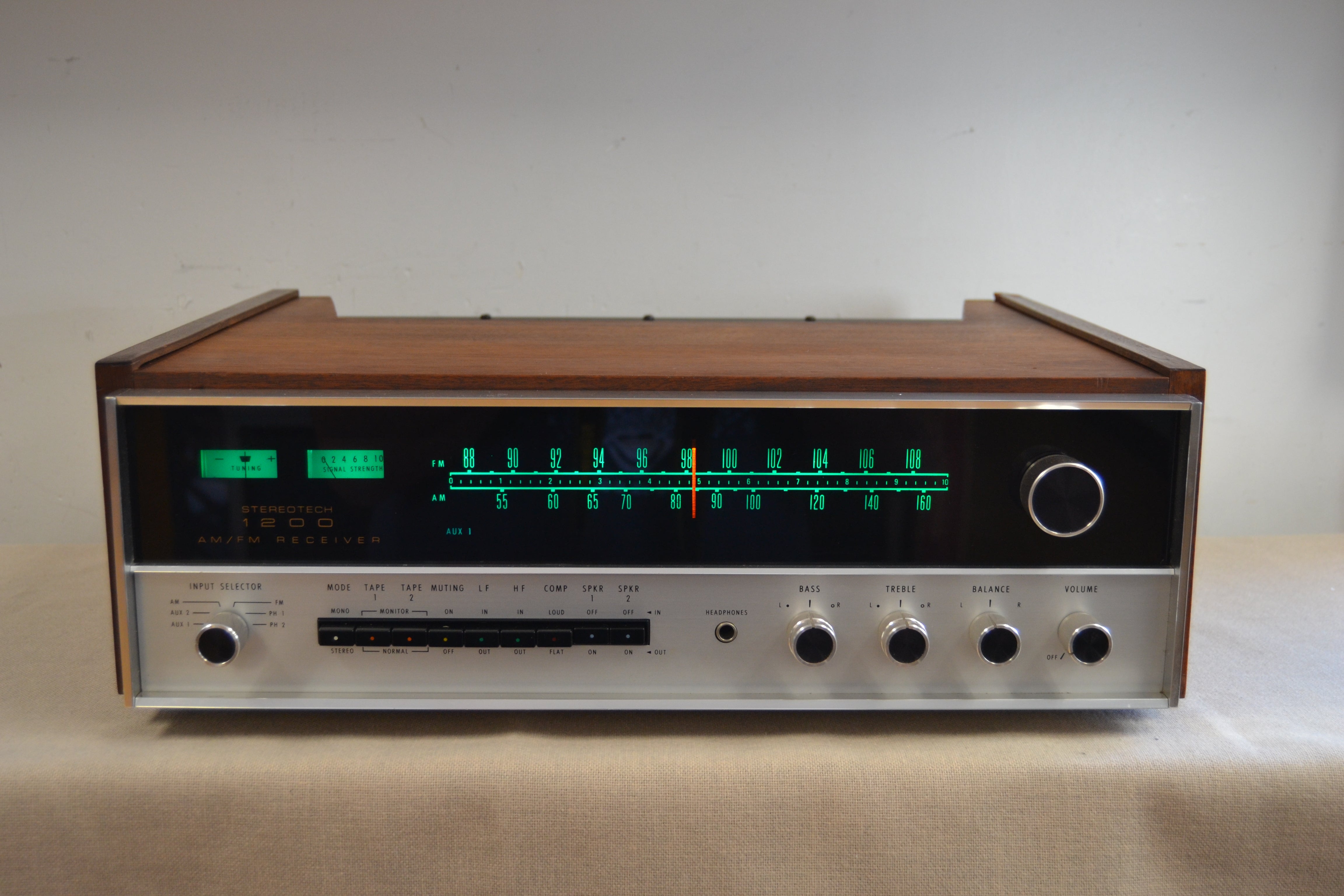 Stereotech by McIntosh Model 1200 Stereo Receiver * 50W RMS * 1973 ...