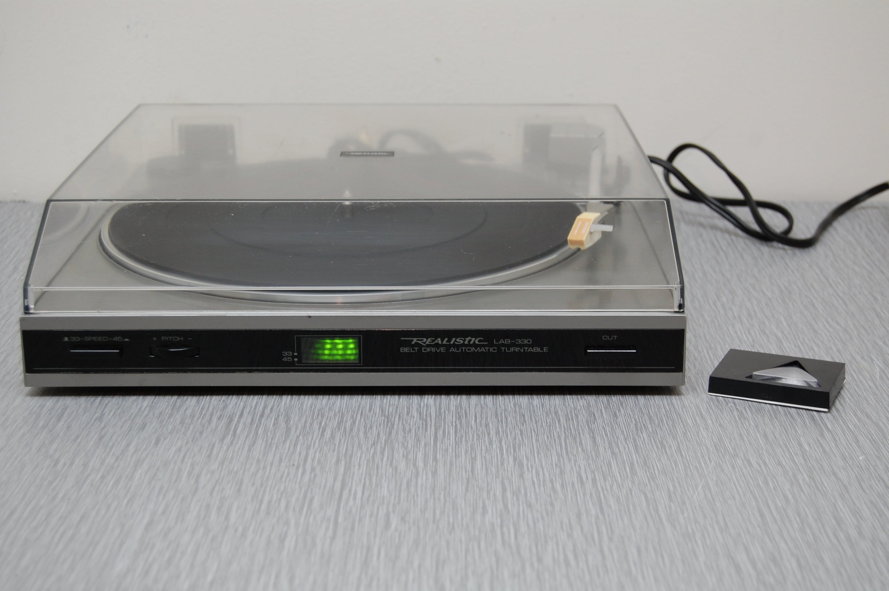 Realistic LAB330 Turntable * Built-in Preamplifier – The Turntable Store