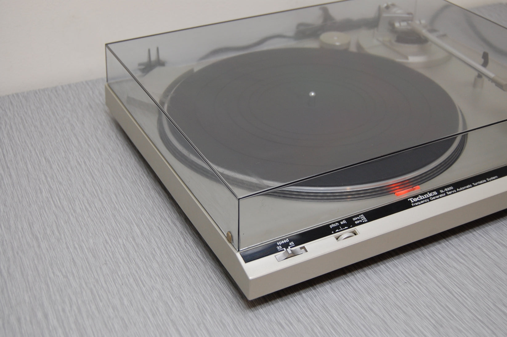 Technics SL-B200 Semi-Automatic Turntable System – The Turntable Store
