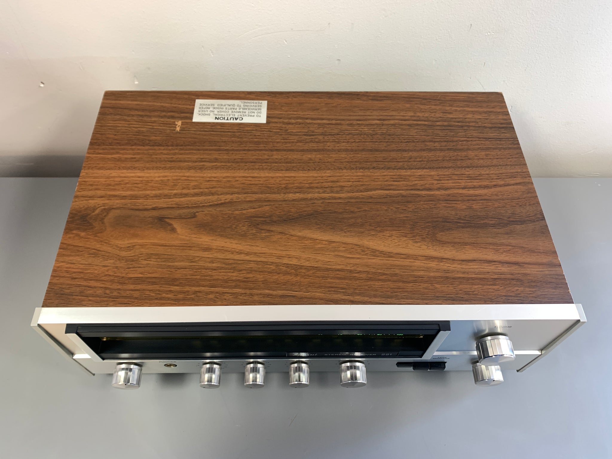 Sansui 221 Stereo Receiver – The Turntable Store