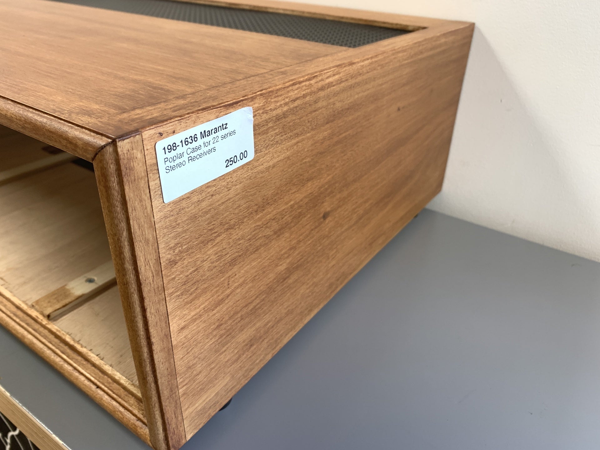 Marantz Poplar Case for 22 series Stereo Receivers – The Turntable Store