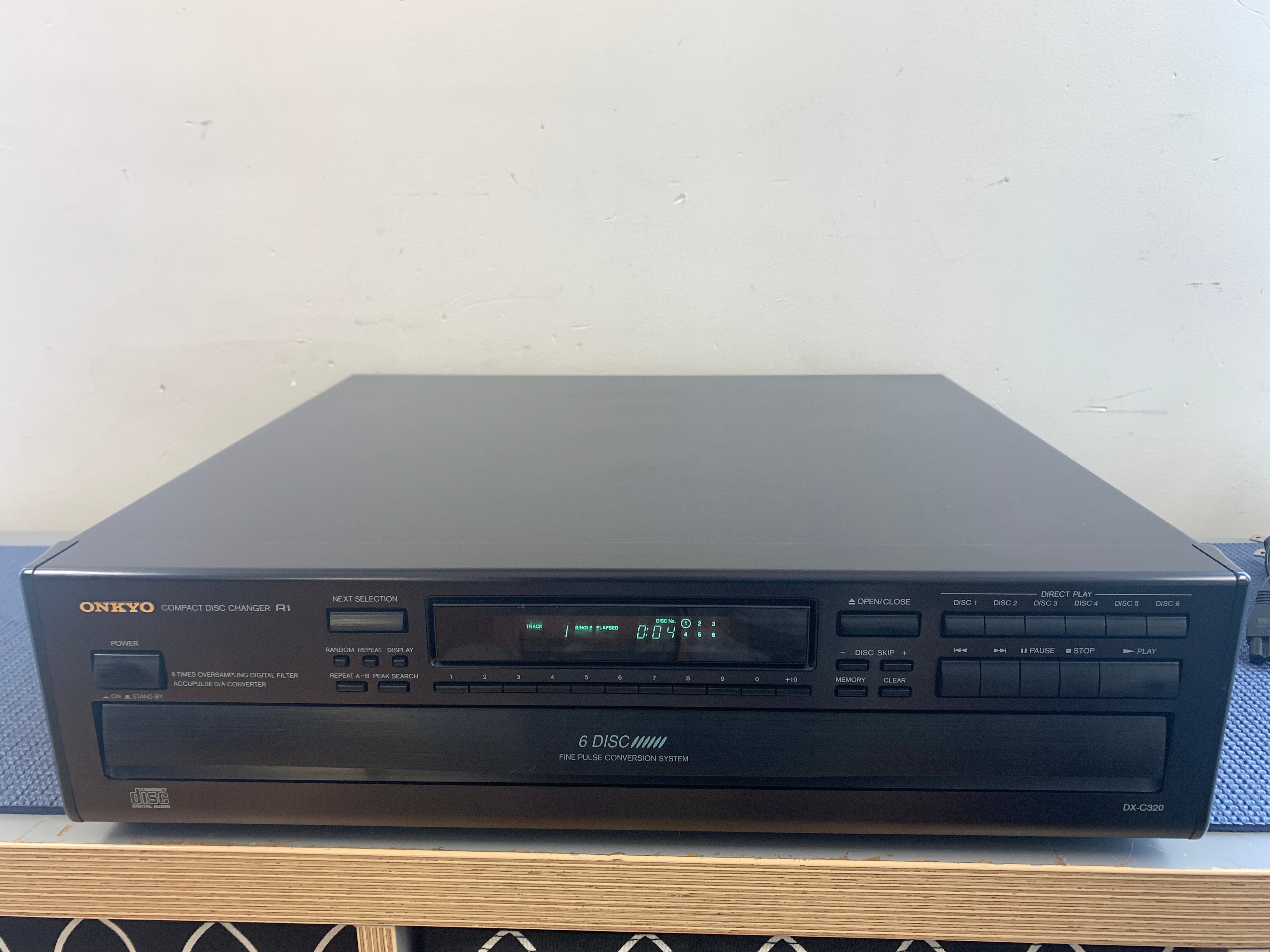 Onkyo DX-C320 CD Carousel * 6 Discs * – The Turntable Store