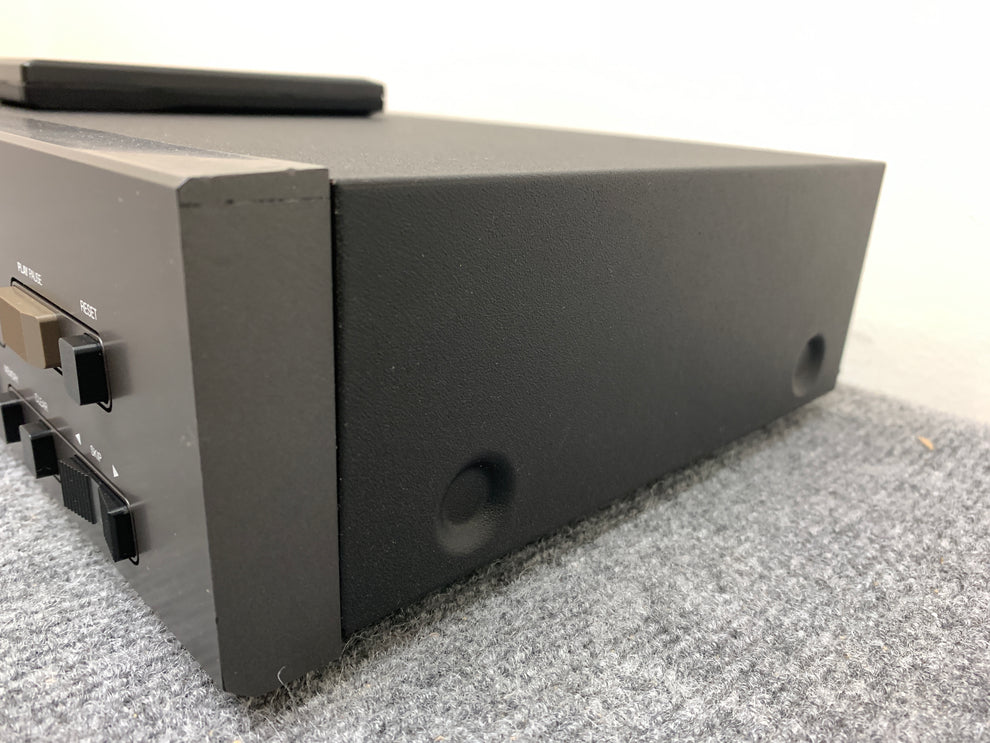 NAD 5325 SIngle CD Player with Remote Control – The Turntable Store