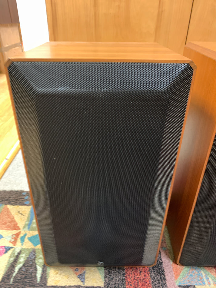ADS L880/2 Floor Standing Speakers – The Turntable Store