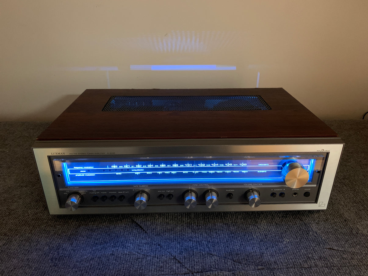 Luxman R-3030 Stereo receiver – The Turntable Store