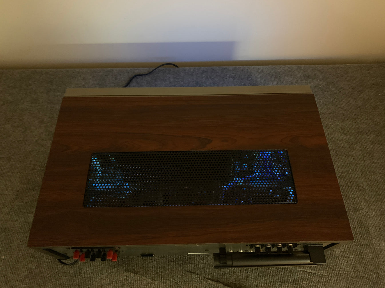 Luxman R-3030 Stereo receiver – The Turntable Store