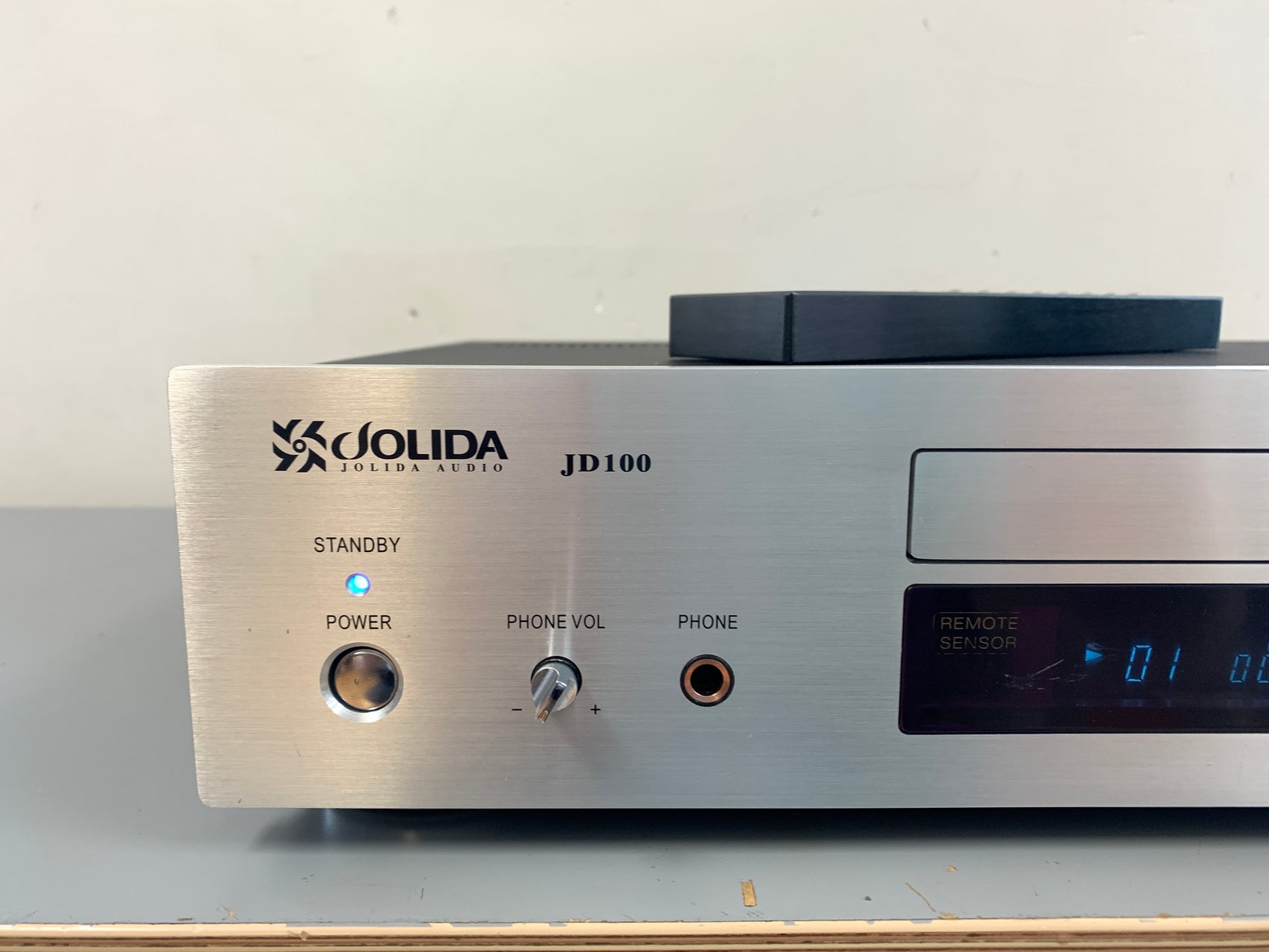 Jolida Tube JD100 Tube Single CD Player *Remote – The Turntable Store