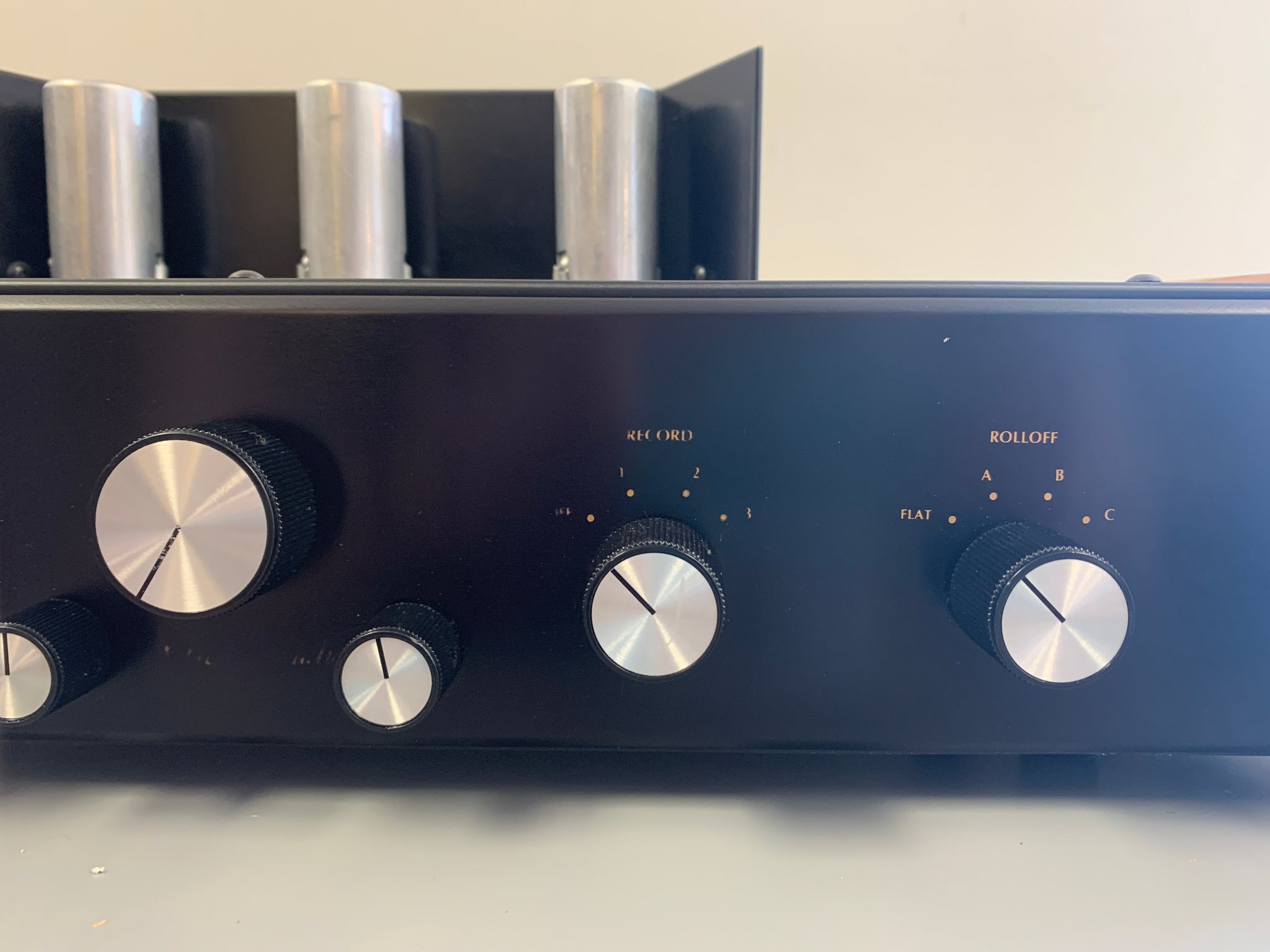 Wright Sound L-4 Stereo Tube Preamplifier – The Turntable Store