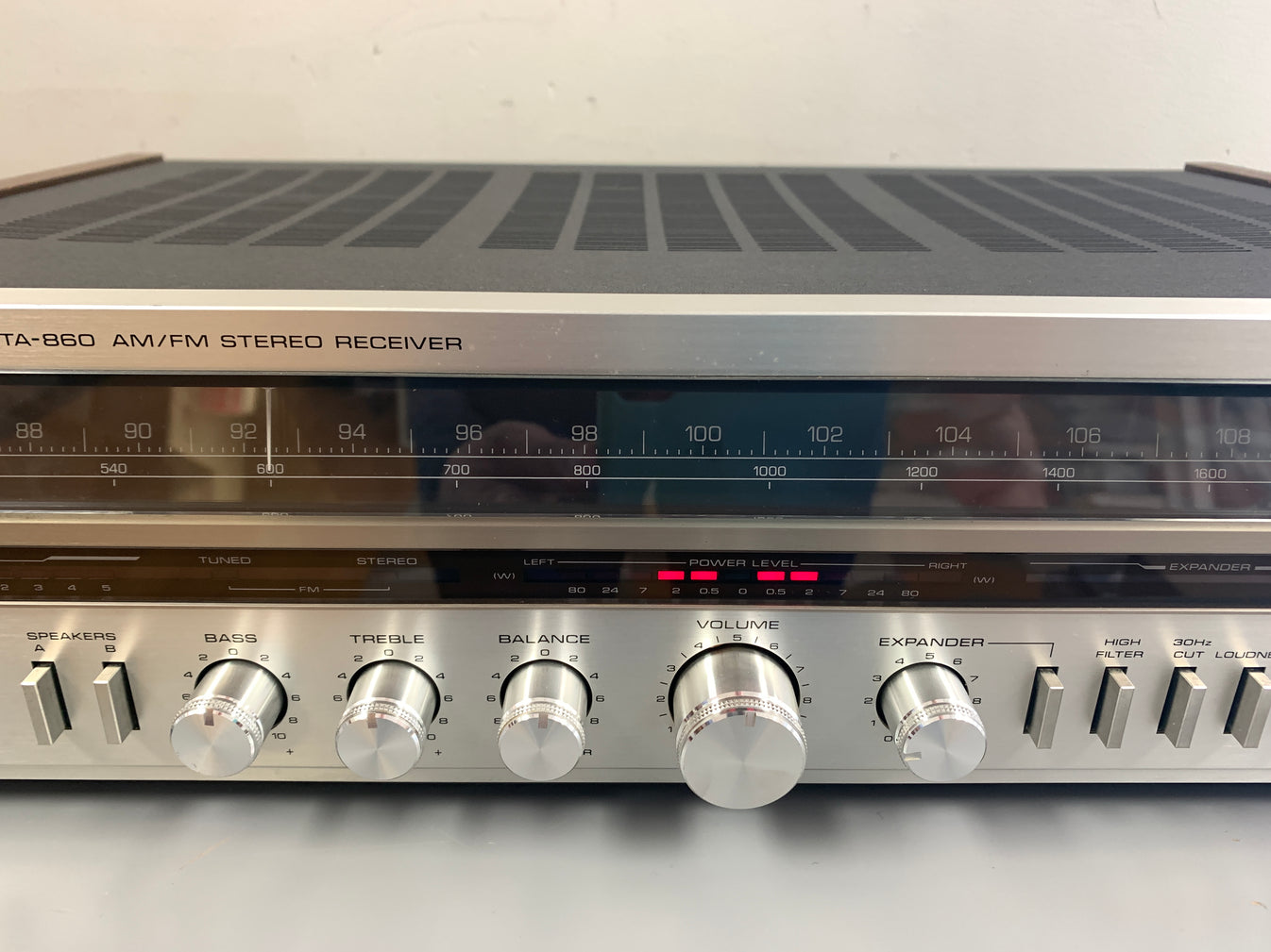 Realistic STA-860 Stereo receiver * 65W * 1984 – The Turntable Store