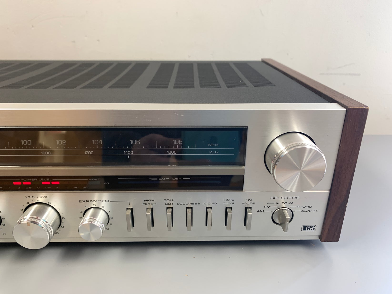 Realistic STA-860 Stereo receiver * 65W * 1984 – The Turntable Store