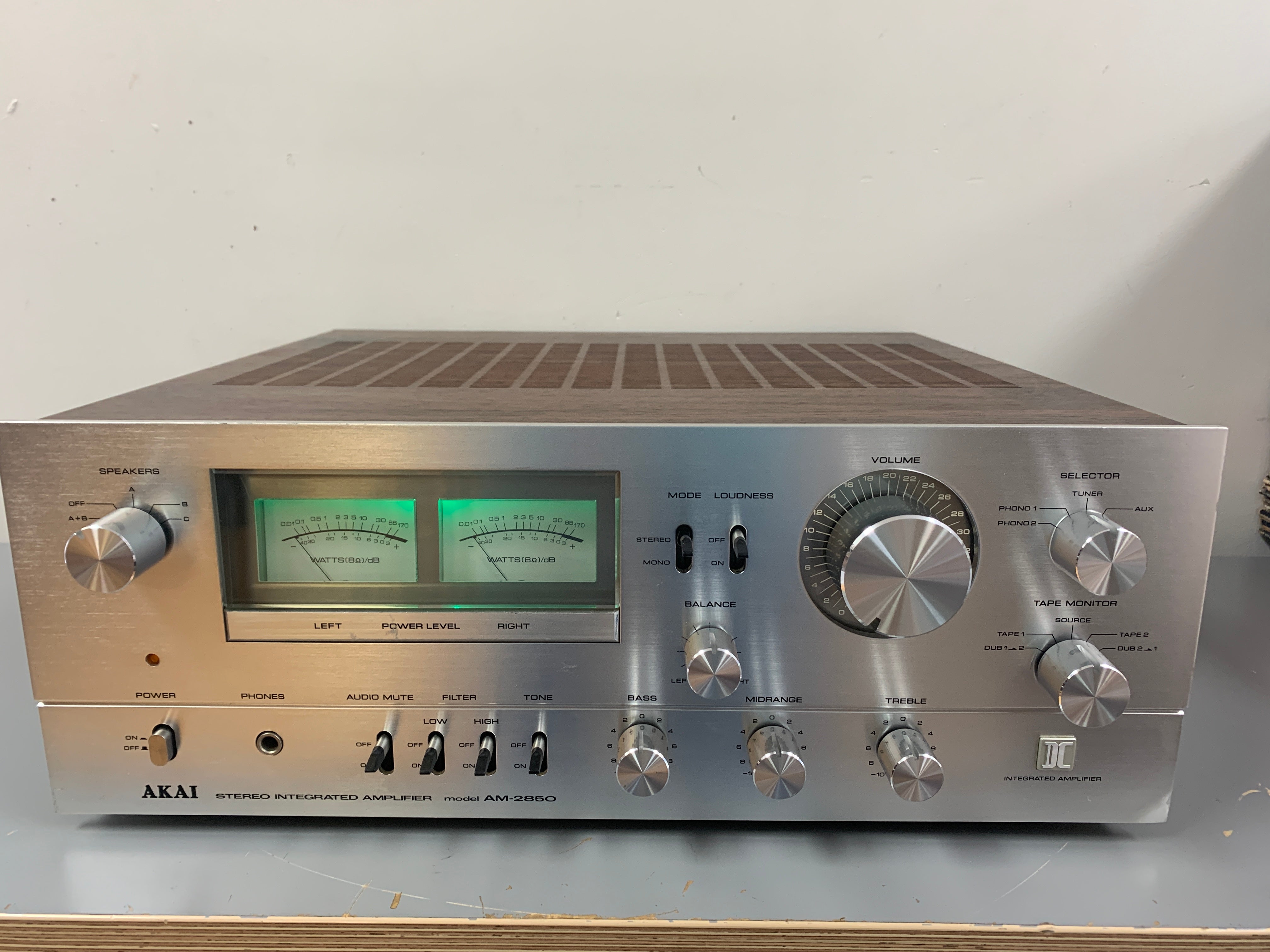 Akai AM2850 Integrated Amplifier – The Turntable Store