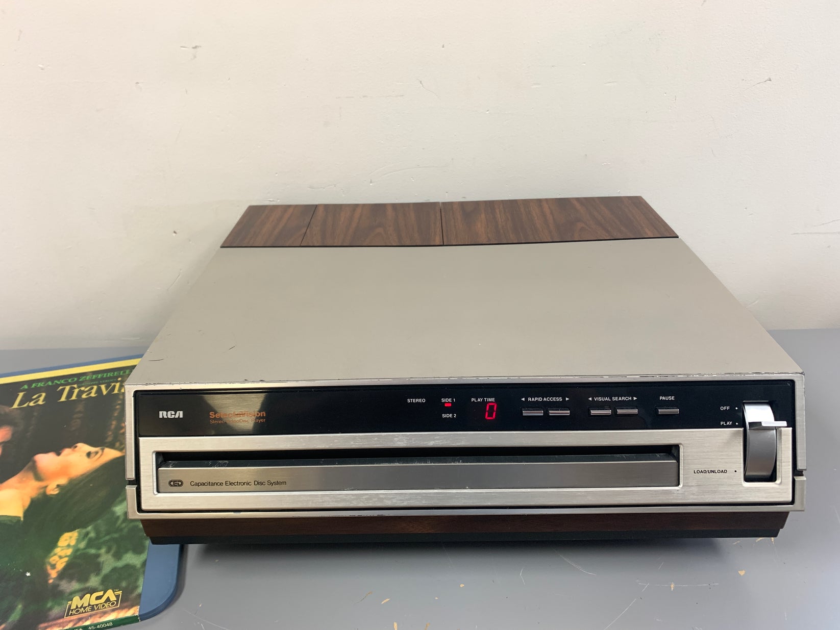 RCS SGT-200 Selecta Vision Video Disc Player – The Turntable Store