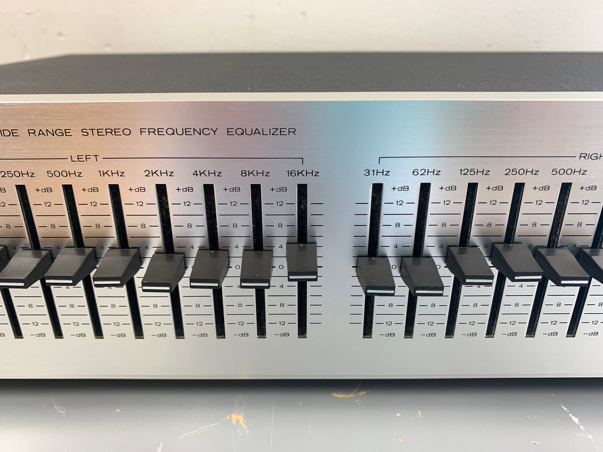 Realistic 31-2000 Graphic Equalizer – The Turntable Store