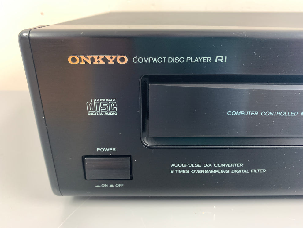 Onkyo DX-710 Single CD Player – The Turntable Store
