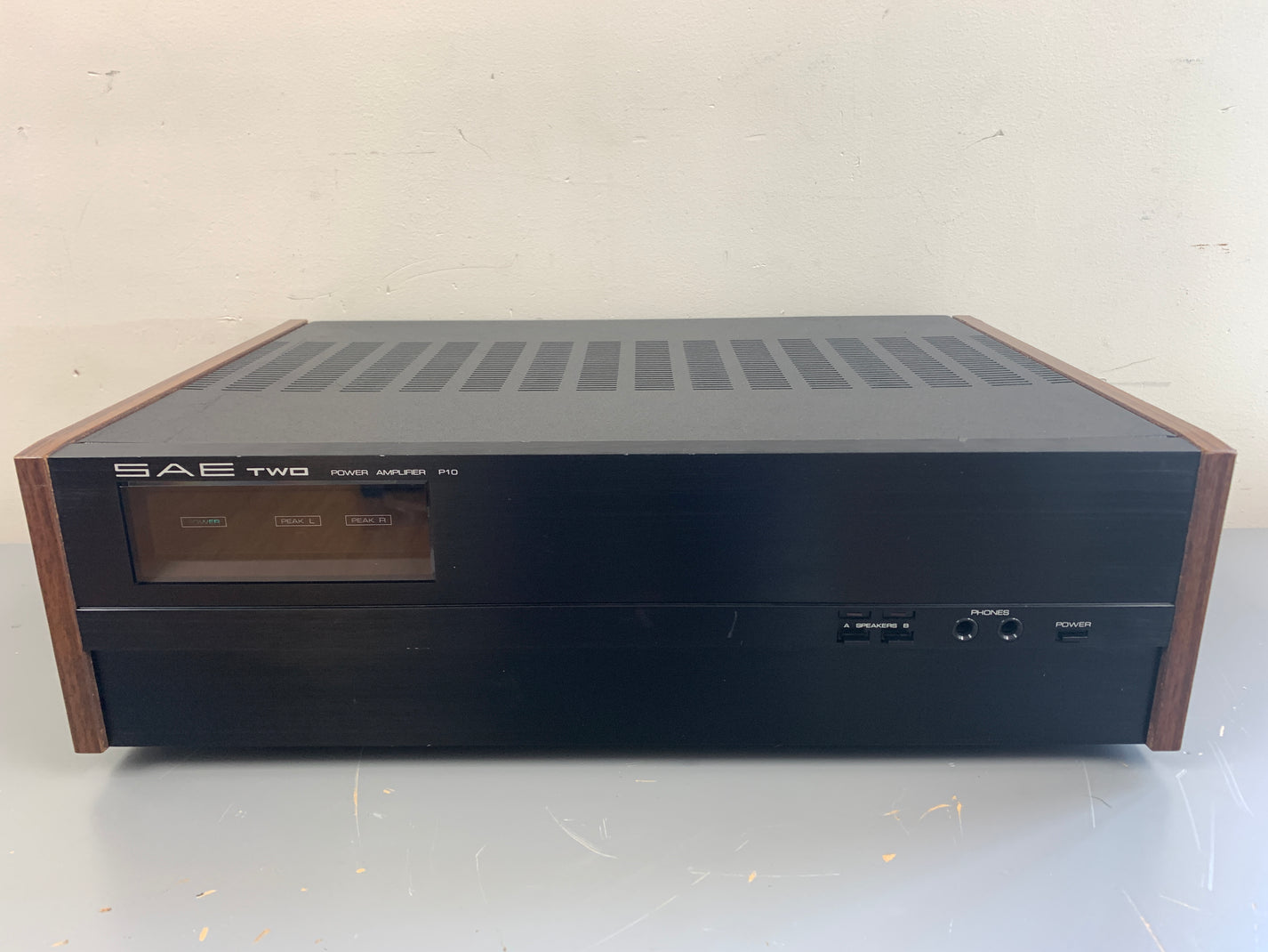 SAE Two P10 Power Amplifier * 100W RMS – The Turntable Store
