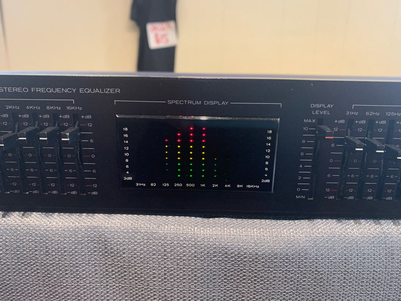 Realistic 31-2020a Graphic Equalizer with Spectrum Analyzer – The ...